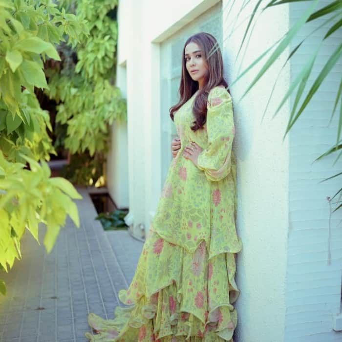 Meet Humaima Malik, had affair with star cricketer twice her age, his ...