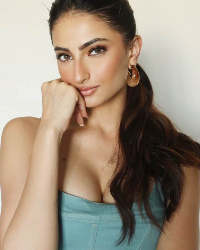 Palak Tiwari Hot Photos