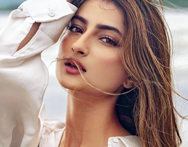 Palak Tiwari looks as stylish as ever