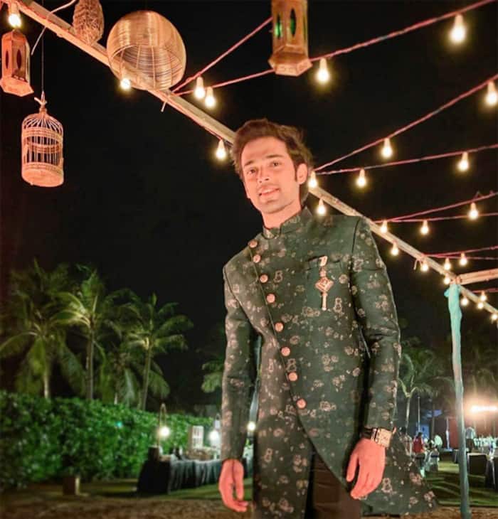 Eid Mubarak: From Kartik Aaryan To Sara Ali Khan, Check How B-Town Is ...