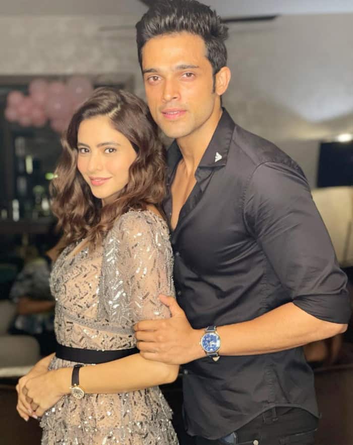 Inside Aamna Sharif’s Birthday Bash With Parth Samthaan, Mouni Roy And ...