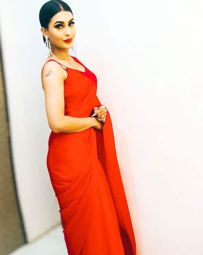 Pavitra Punia sultry in saree