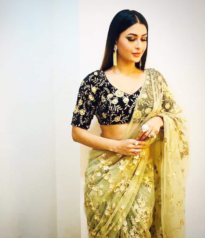 Pavitra Punia's sexy saree look 2020
