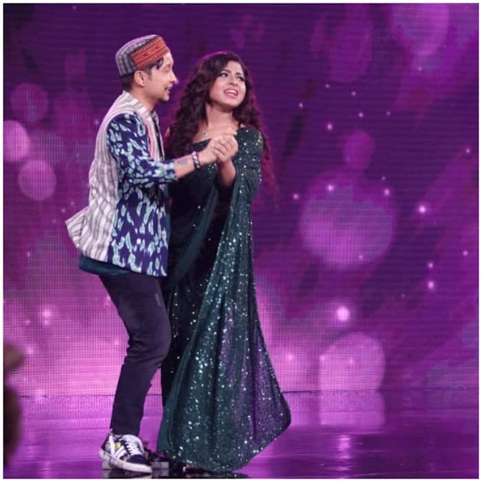 Indian Idol 12: Pawnadeep Rajan-Arunita Kanjilal’s Romantic Dance on ...