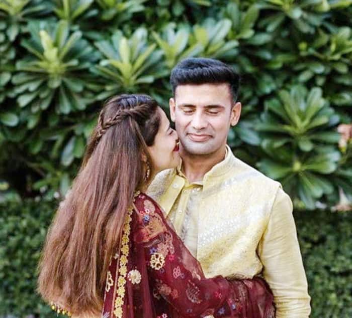 Payal Rohatgi-Sangram Singh's Pre-Wedding Photoshoot, Couple Seek ...