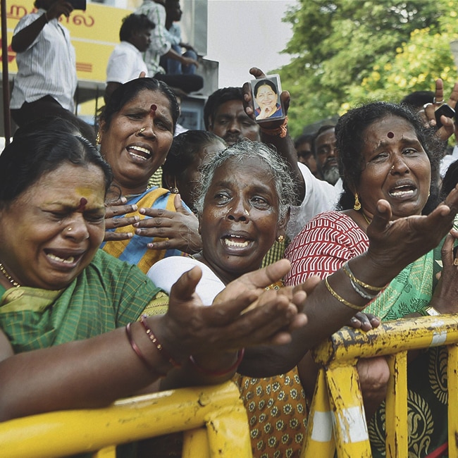 Women mourning Amma’s death outside Apollo hospital in Chennai