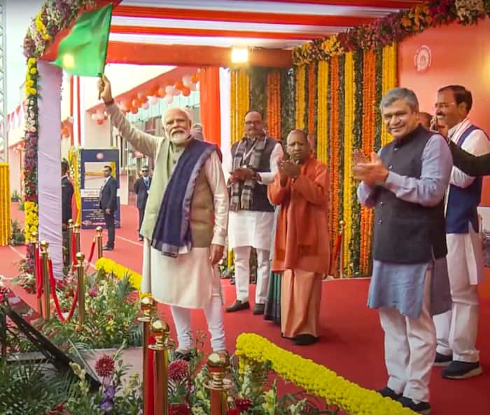 PM Modi Being Showered With Rose Petals