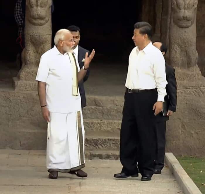 PM Modi, Chinese President Xi Stroll Around Cave Temple