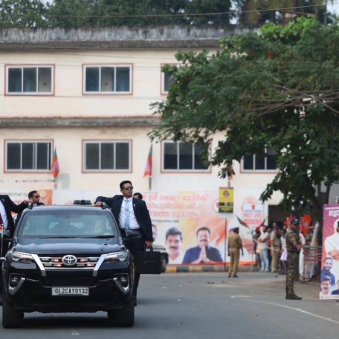 PICS: PM Modi Offers Prayers At Triprayar Sree Ramaswamy Temple In Thrissur