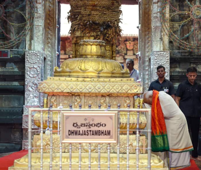 In Pics: PM Modi Offers Prayers at Tirumala's Sri Venkateswara Swamy Temple