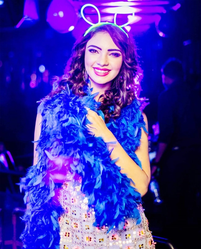 Pooja Banerjee in Shimmery Black Outfit