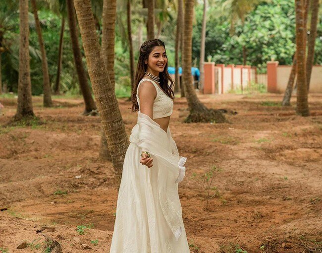 Pooja Hegde is a Vision to Behold