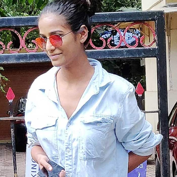 Poonam Pandey smiles for the shutterbugs as she is pictured in Bandra