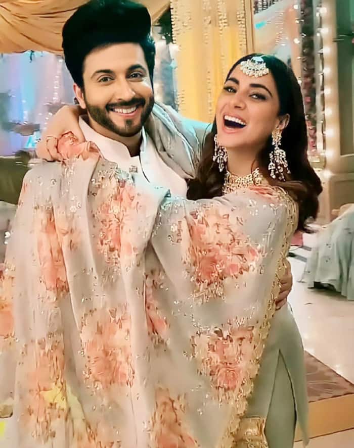 Shraddha Arya – Dheeraj Dhoopar Aka Preeta-Karan Romance on Set of ...