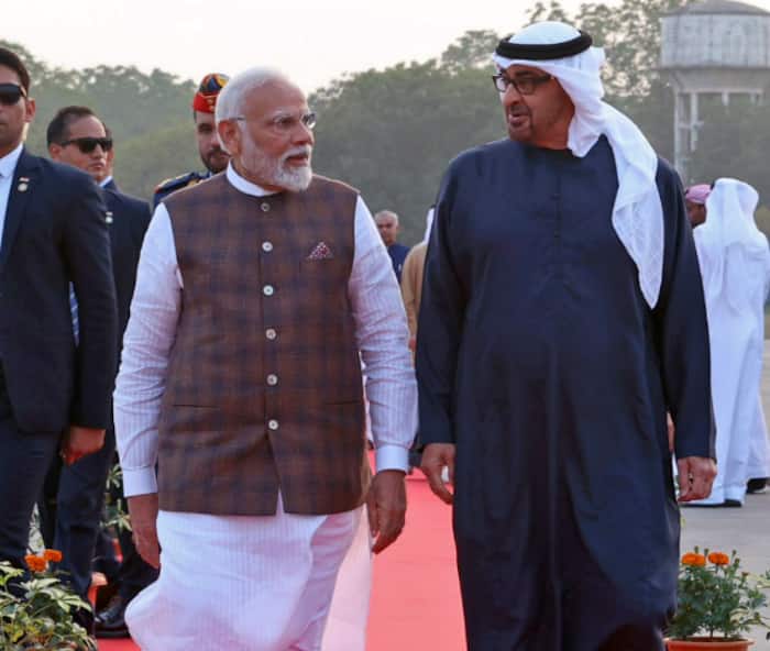 Prime Minister Narendra Modi And UAE President Mohamed bin Zayed Al ...