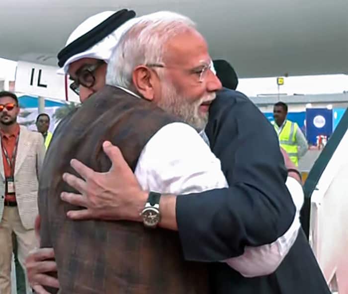 Prime Minister Narendra Modi And UAE President Mohamed bin Zayed Al ...