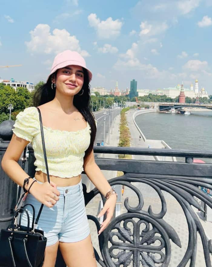 Priya Prakash Varrier’s hot and sexy looks will definitely set your ...