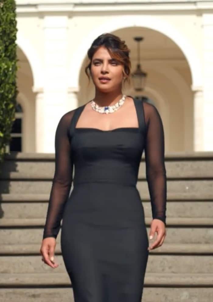 Hotness Overload! Priyanka Chopra Is A Sight To Behold In Black Sheer ...