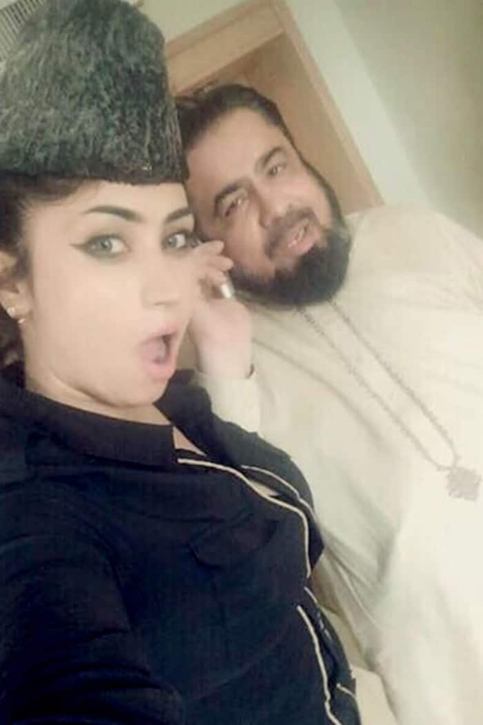 Qandeel Baloch’s dead body found at her house in Multan after her ...