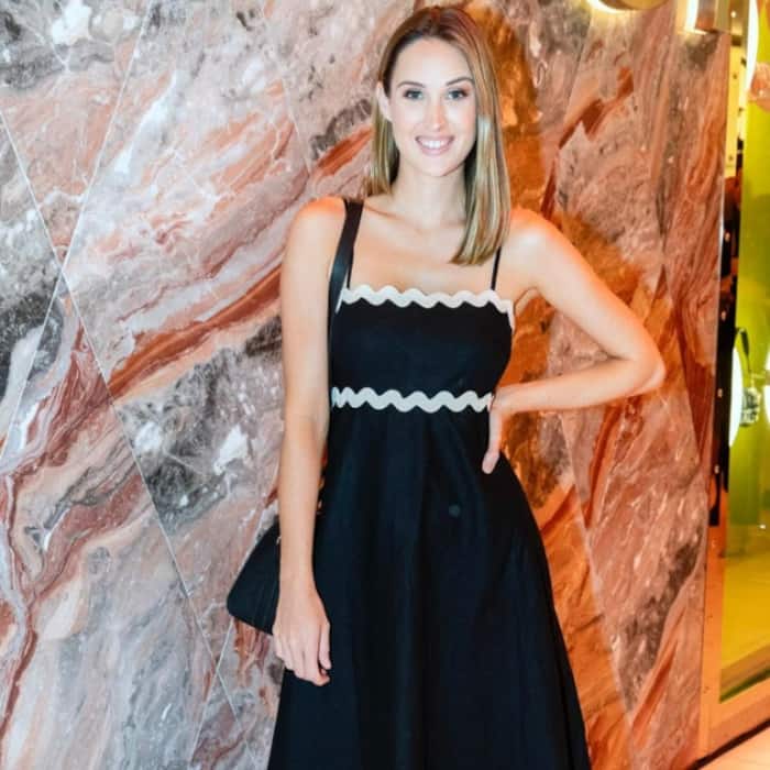 This TV reporter became a Muslim to marry a star cricketer, her name is ...