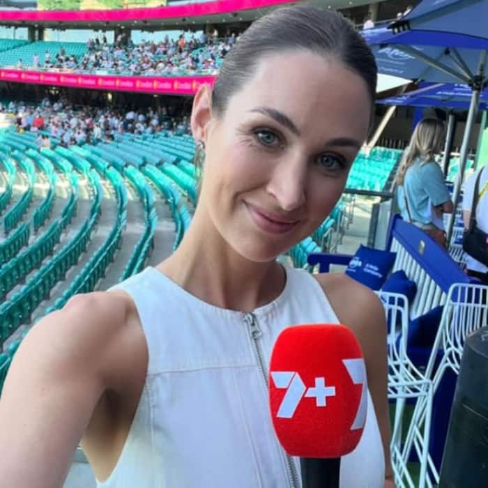 Muslim cricketer fell in love, changed wife religion before marriage ...