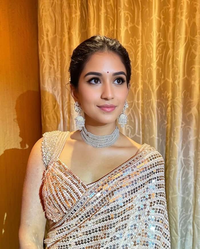 Radhika Merchant Dazzles in Manish Malhotra's Ombré Metallic Saree ...