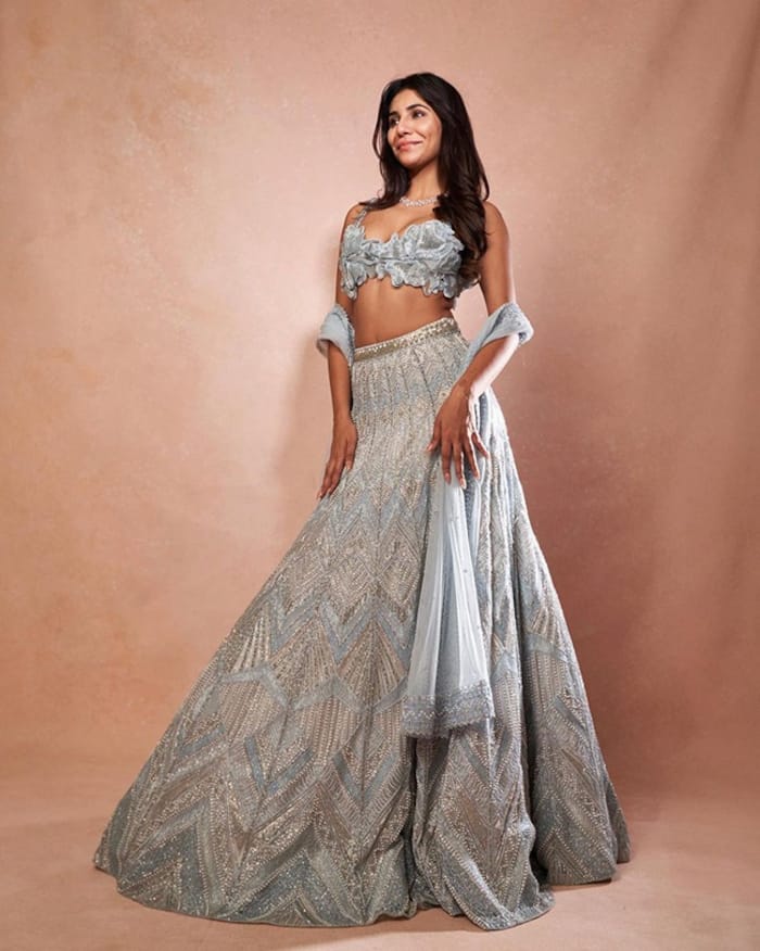 Radhika Seth Hot Photos