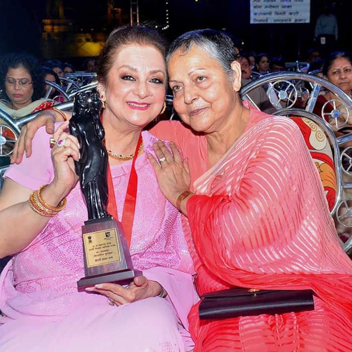 IN PICS: Veteran actress Rakhee Gulzar looks unrecognizable during her ...
