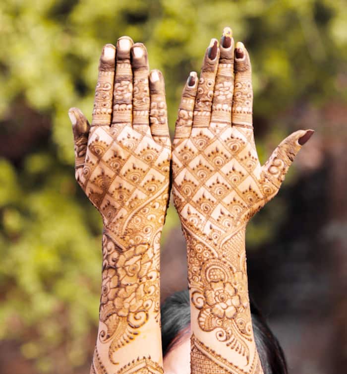 Raksha Bandhan Mehndi Design: The Floral Pattern