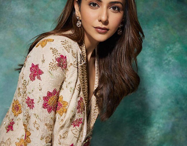 Rakul Preet Singh Bindaas Beauty
