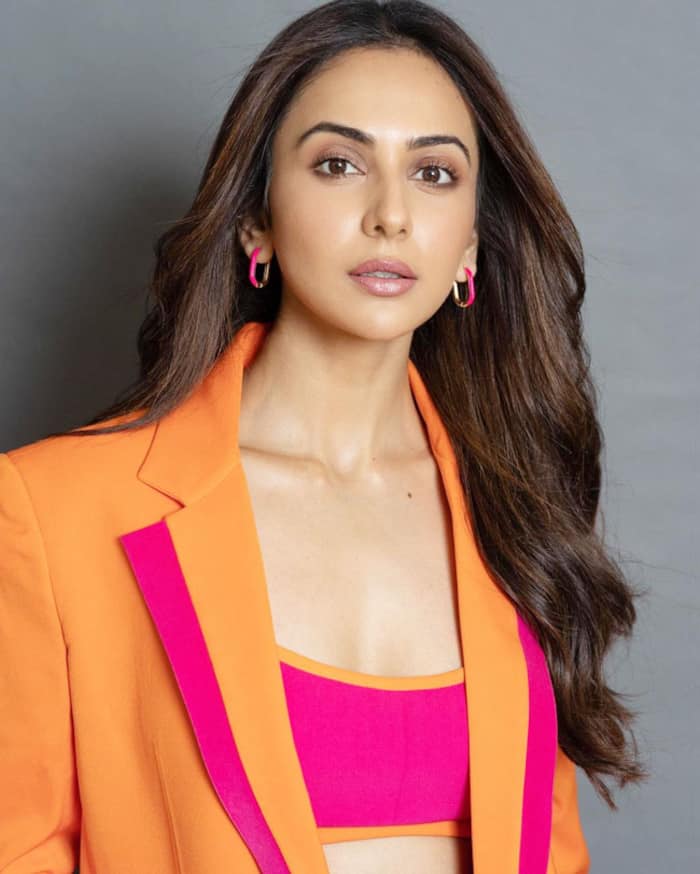 Rakul Preet Singh Oozes Oomph in Hot Deep Orange Bralette And Orange ...