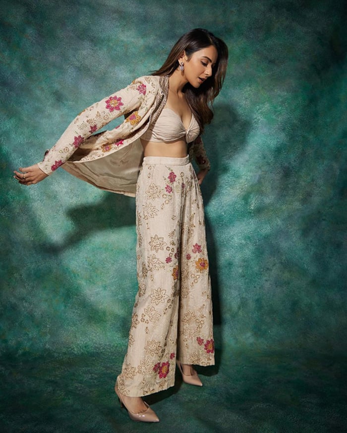 Rakul Preet Singh Stunning Photos