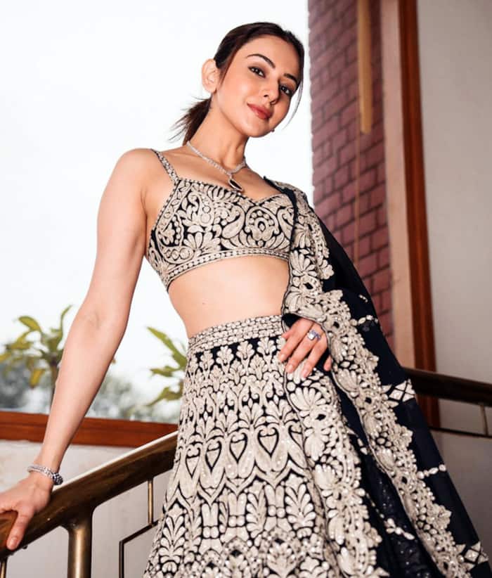 Rakul Preet Singh Sizzles In Hot Black And White Floral Blouse And Matching Lehenga L Photos