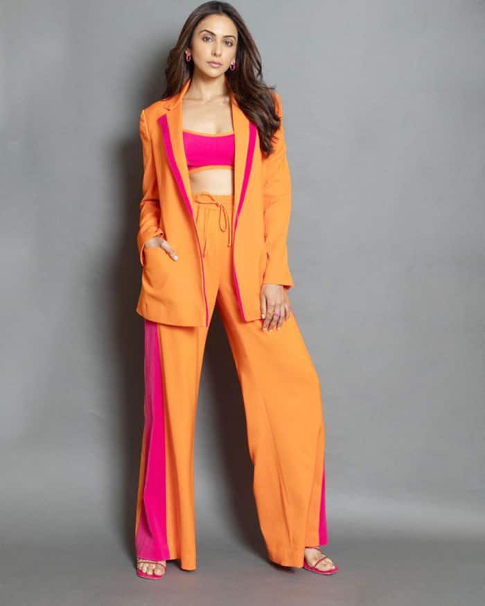 Rakul Preet Singh Oozes Oomph in Hot Deep Orange Bralette And Orange ...