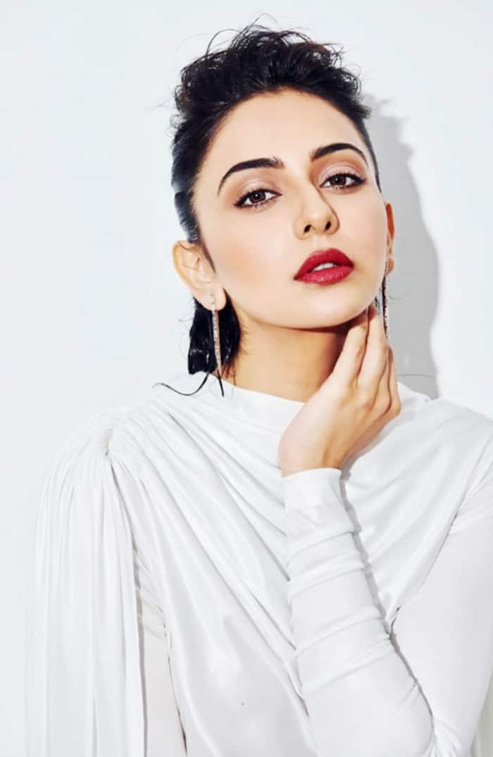 Rakul Preet Singh Glams up in a Sexy Thigh-High Slit White Gown For ...