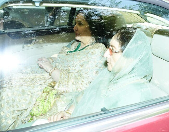 Ranbir Alia Wedding LIVE Photos: Neila Devi Kapoor at Ranbir Kapoor ...