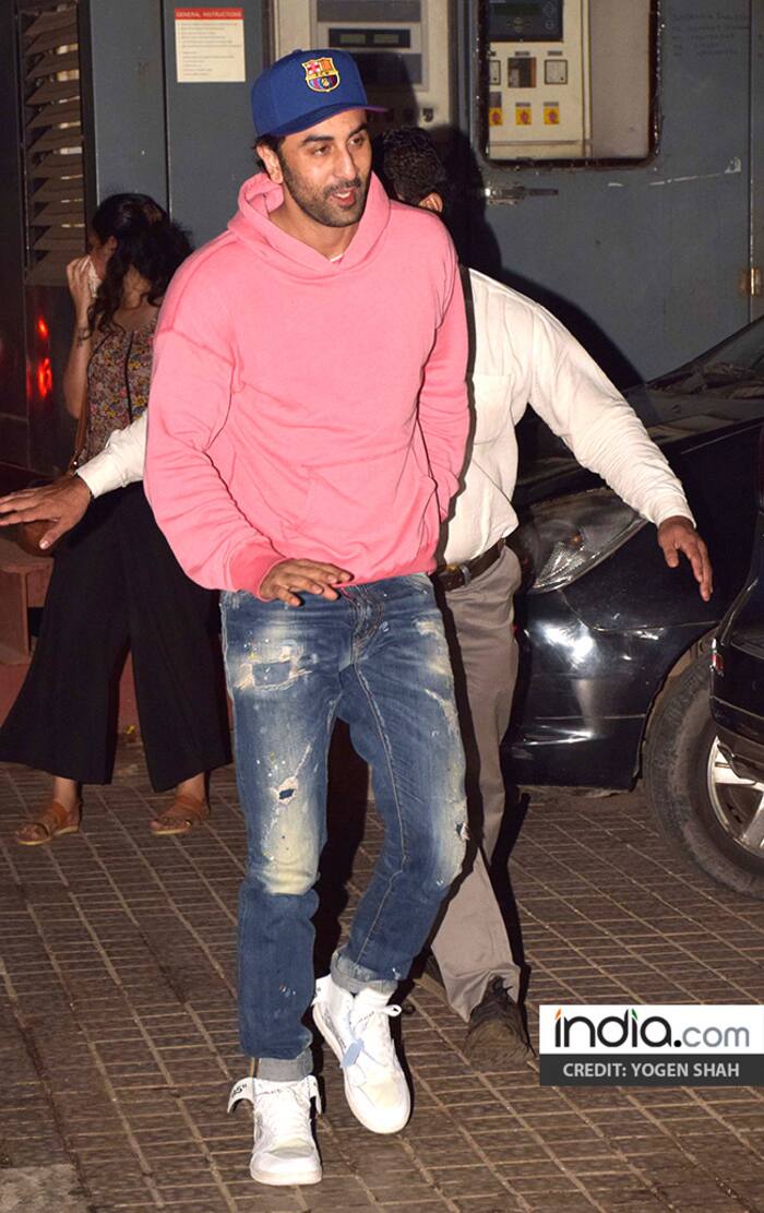 Raazi screening: Alia Bhatt color coordinates her screening outfit with ...