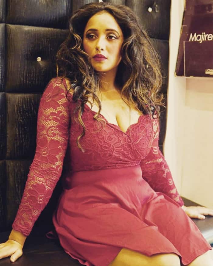 Bhojpuri Sizzler Rani Chatterjee's Latest IG Pictures Are Bold And ...