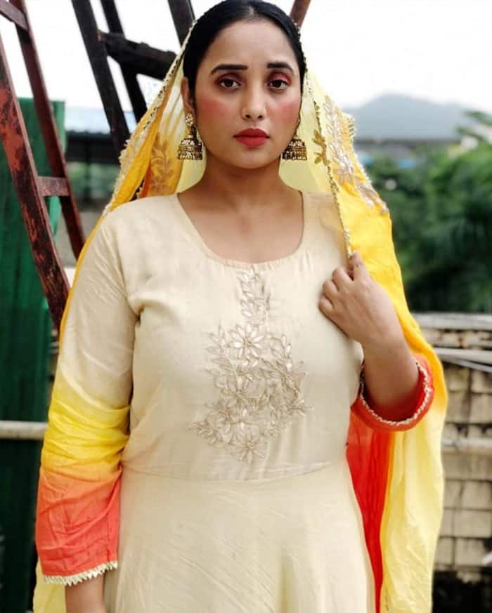 Rani Chatterjee Stuns in Sultry Saree, See Viral Photos
