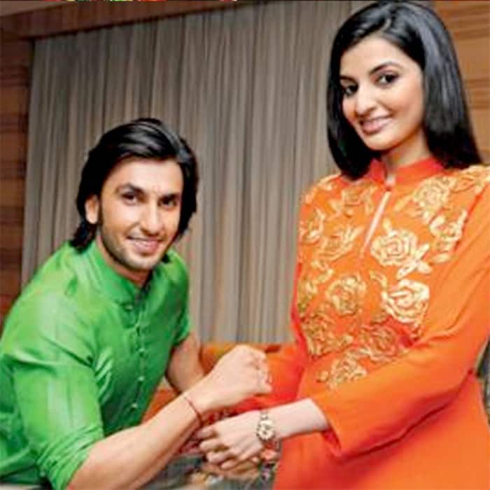 12 infamous siblings of the famous Bollywood stars!