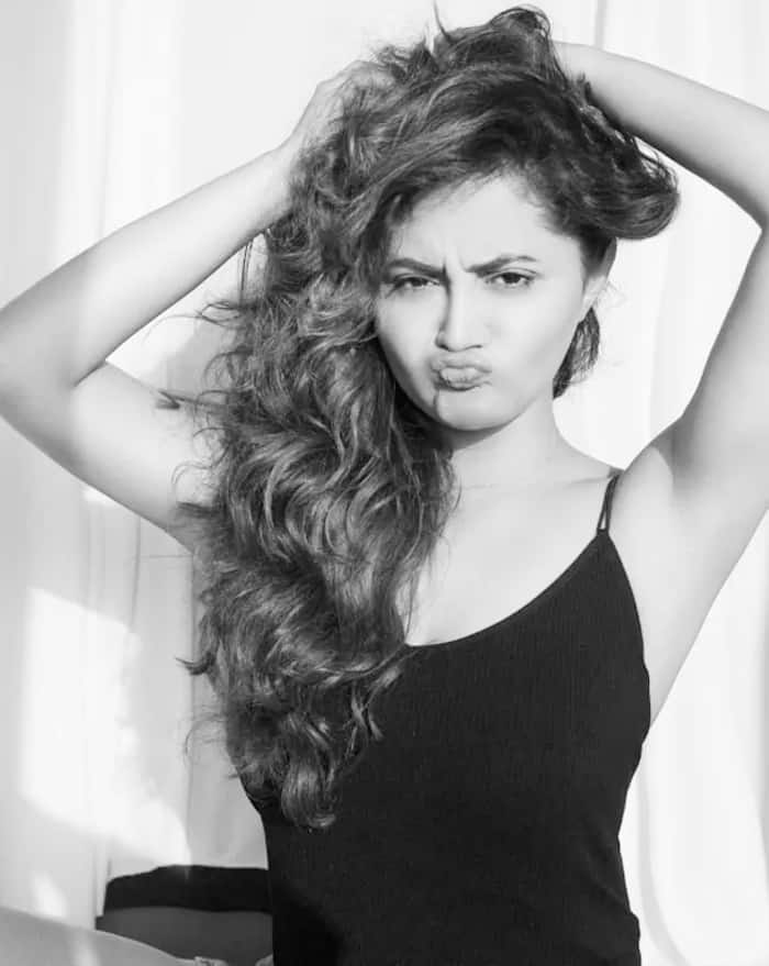 Rashami Desai is Hot Diva: 20 Photos That Captures Her Bold Avatar