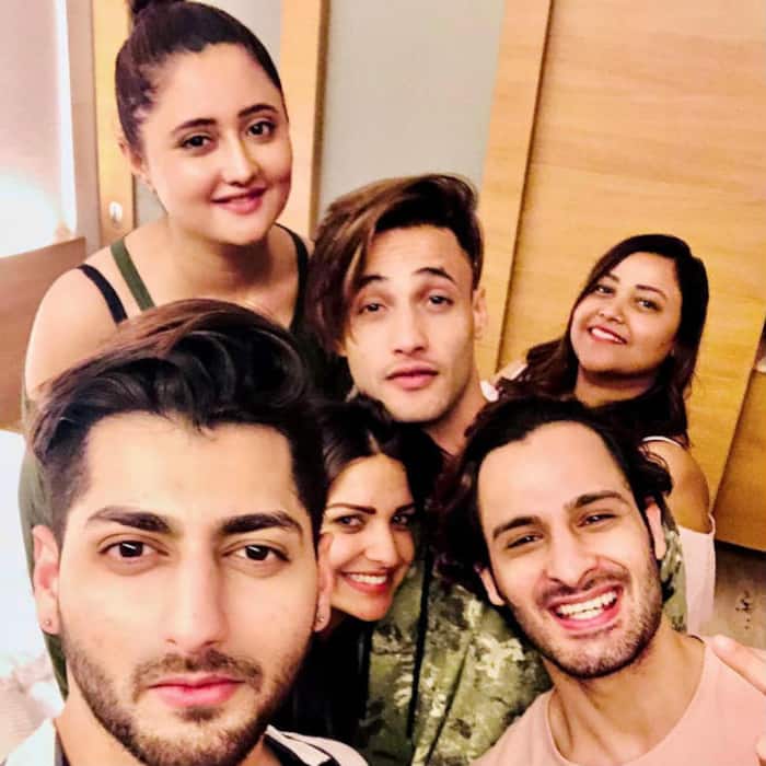 Rashami Desai Speaks on Meeting Sidharth Shukla Outside Bigg Boss 13 ...