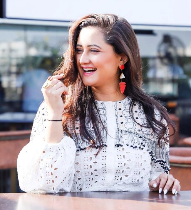 Rashami Desai Hot Latest Picture