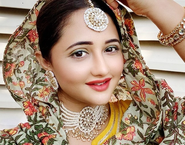 Rashami Desai Sets Internet on Fire