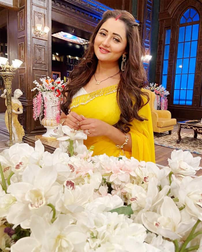 Rashami Desai Looks Dazzling in Sheer Yellow Saree