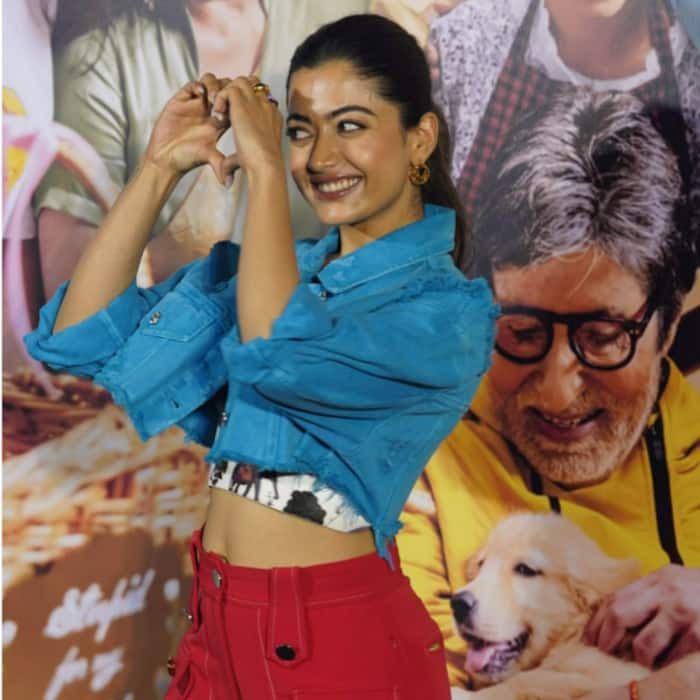 Pushpa actress Rashmika Mandanna flaunts her million dollar smile ...