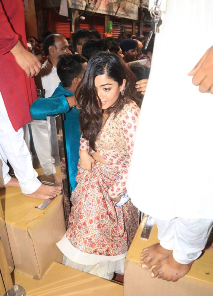 Rashmika Mandanna Looks Pretty as Flower in Her Printed Lehenga-Jacket in Pictures From ...