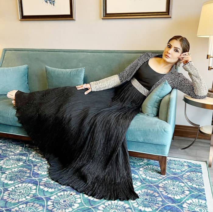 Raveena Tandon Looks Like a Piece of Art