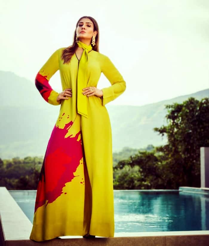 Raveena Tandon Looks Like a Piece of Art