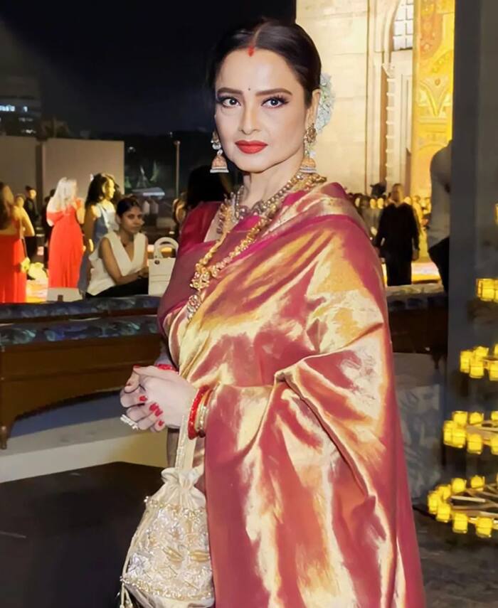 Rekha Mesmerises Everyone at Dior Event With Her Stunning Look in Pink ...